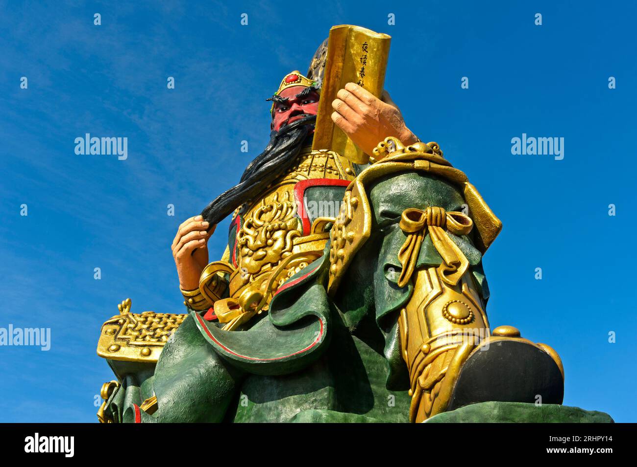 Bronze statue of Chinese general Guan Yu, Guan Yu Shrine, Koh Samui ...