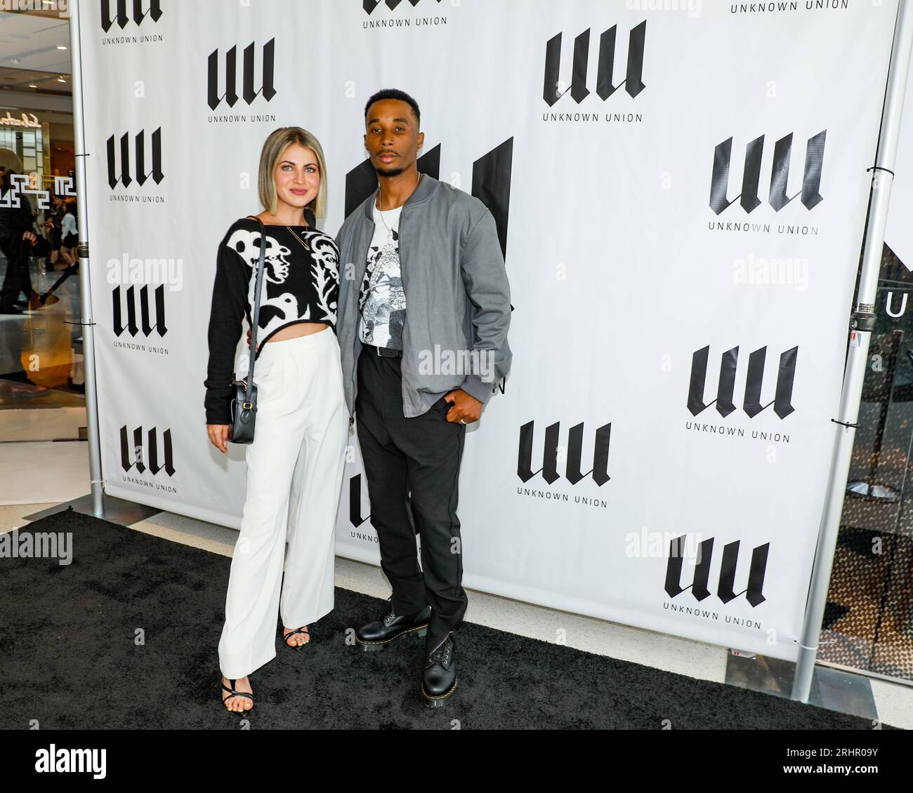 James derrick hi-res stock photography and images - Alamy