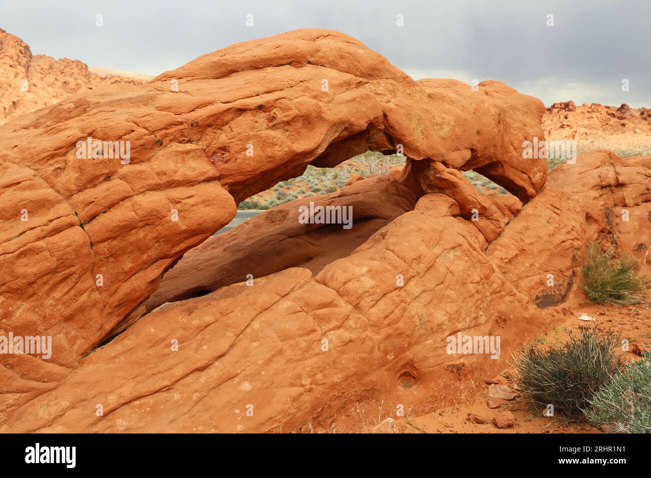 Kissing Snake Arch - Valley of Fire State Park, Nevada Stock Photo - Alamy