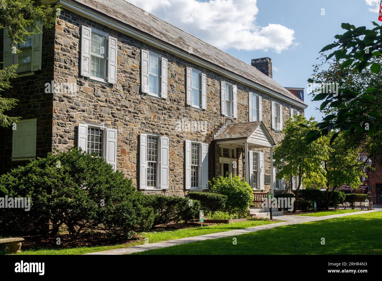 Places of senate hi-res stock photography and images - Alamy