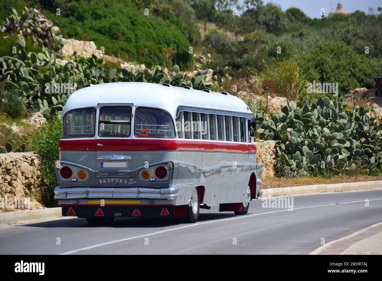 Old Bedford Bus, Wied Iz Zurrieq, Malta, Europe Stock Photo - Alamy