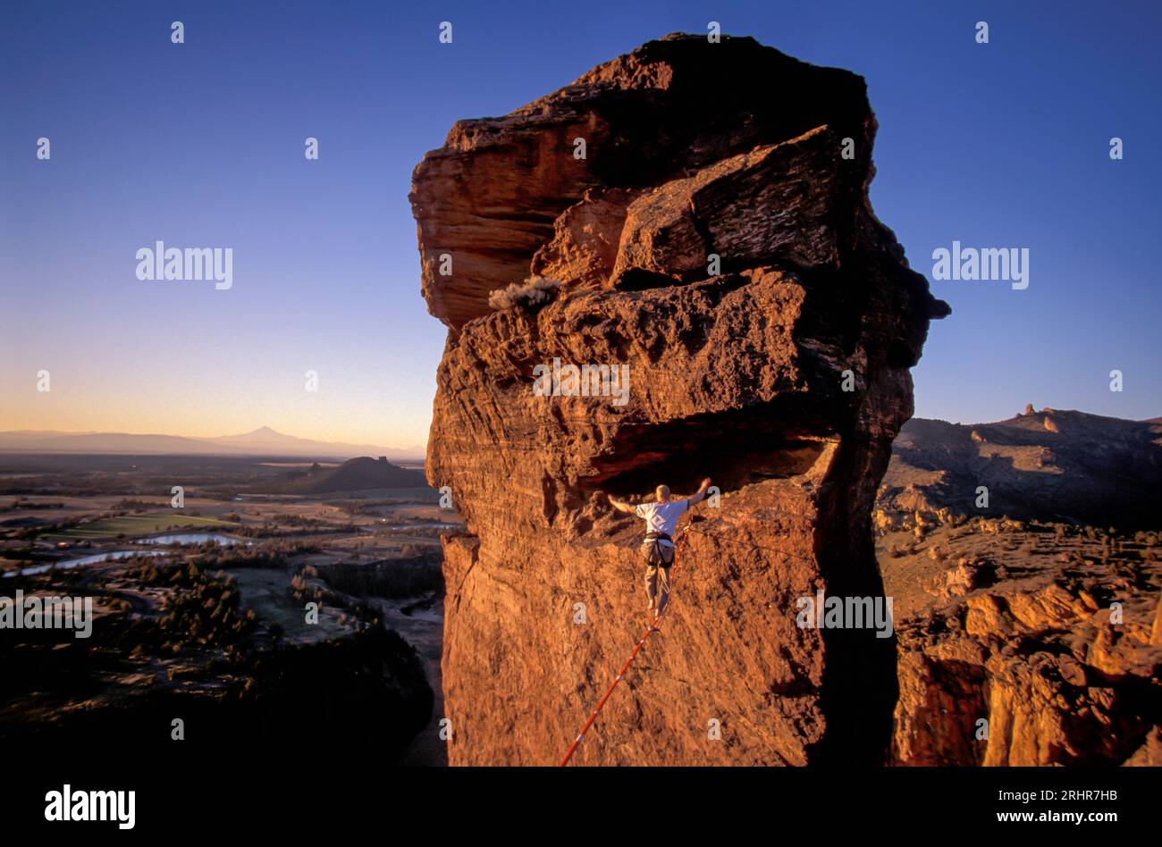 USA, Pacific Northwest, Oregon, Central Oregon, Smith Rock, State Park ...
