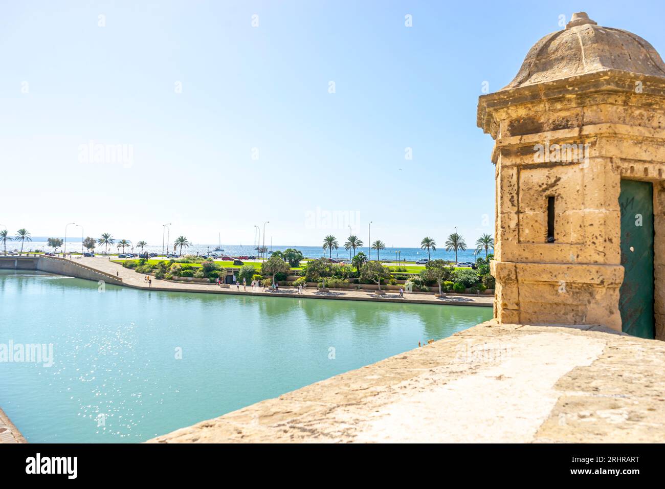 Spains iconic religious buildings hi-res stock photography and images ...