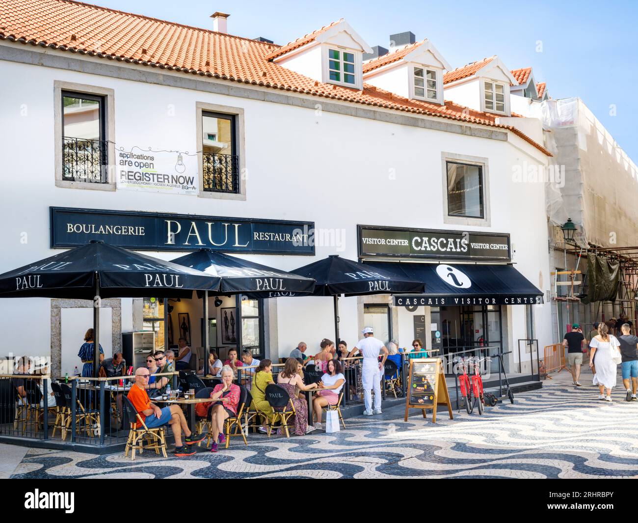 Downtown cascais hi-res stock photography and images - Alamy