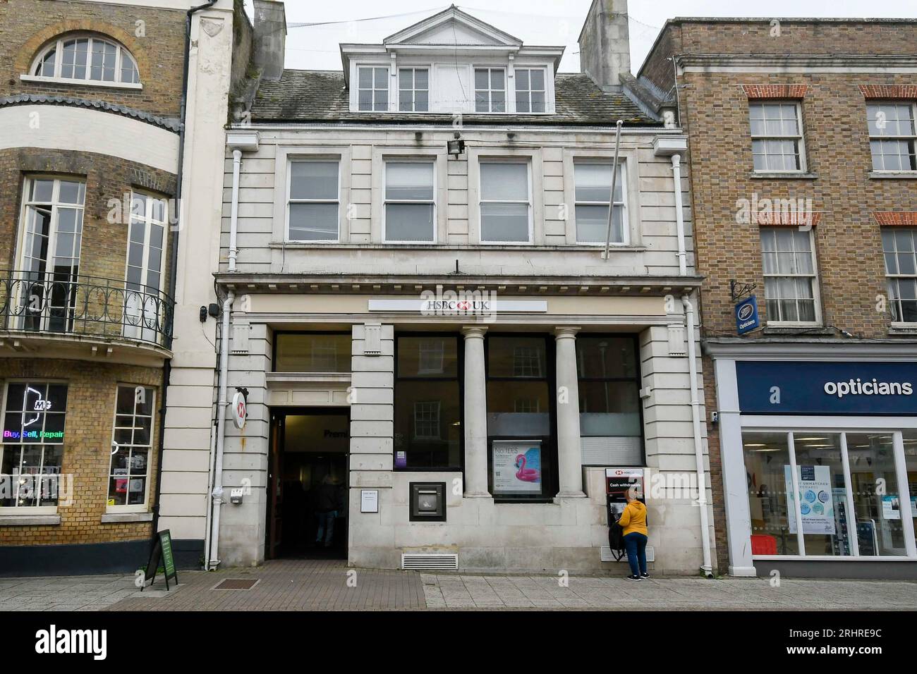 Hsbc uk closed branch hi-res stock photography and images - Alamy