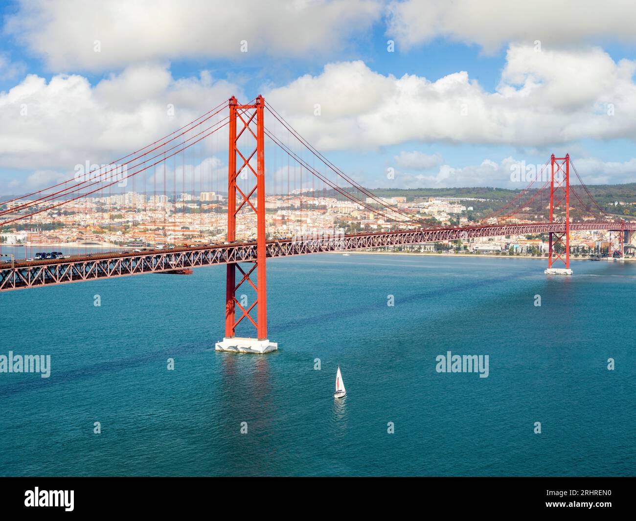 Ponte 25 de Abril Bridge ,Lisbon Portugal Stock Photo - Alamy