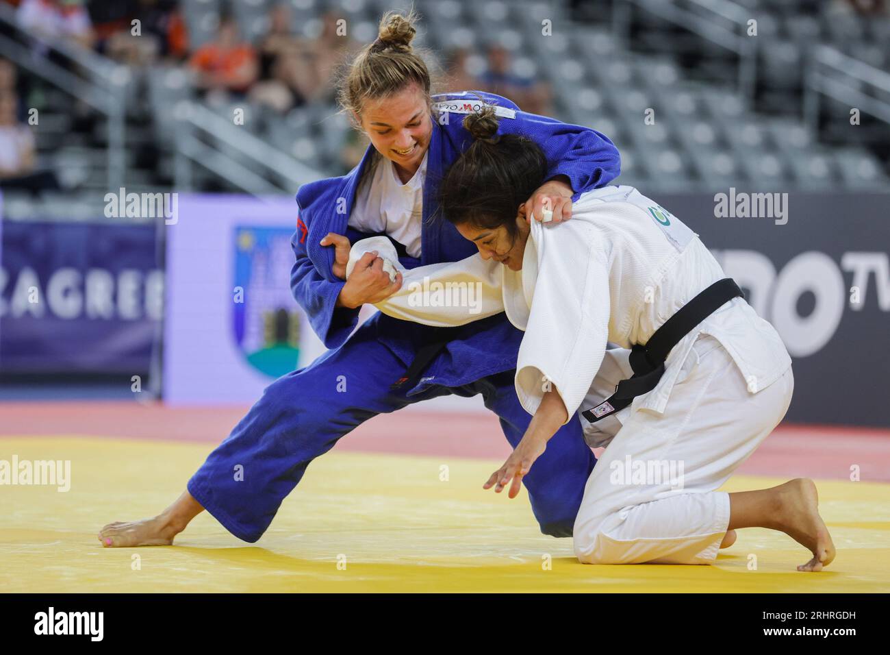 Zagreb, Croatia. 18th Aug, 2023. Jessica Lima of Brazil (white) compete ...