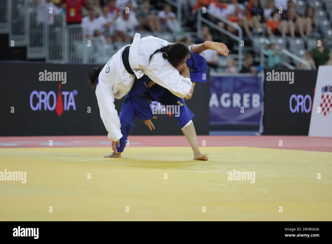 Zagreb, Croatia. 18th Aug, 2023. Jessica Pereira of Brazil (white ...