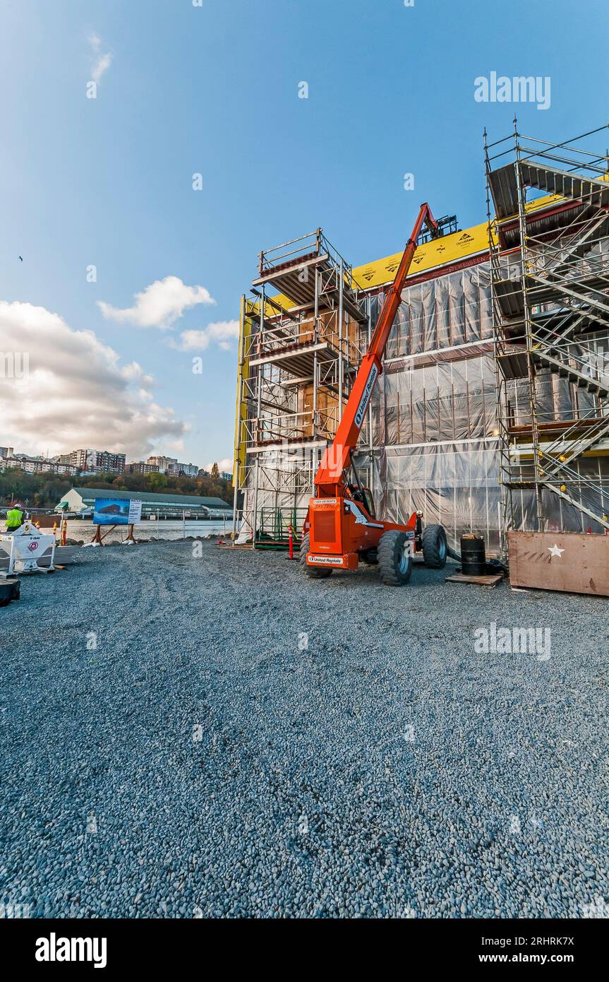 High raising building hi-res stock photography and images - Alamy