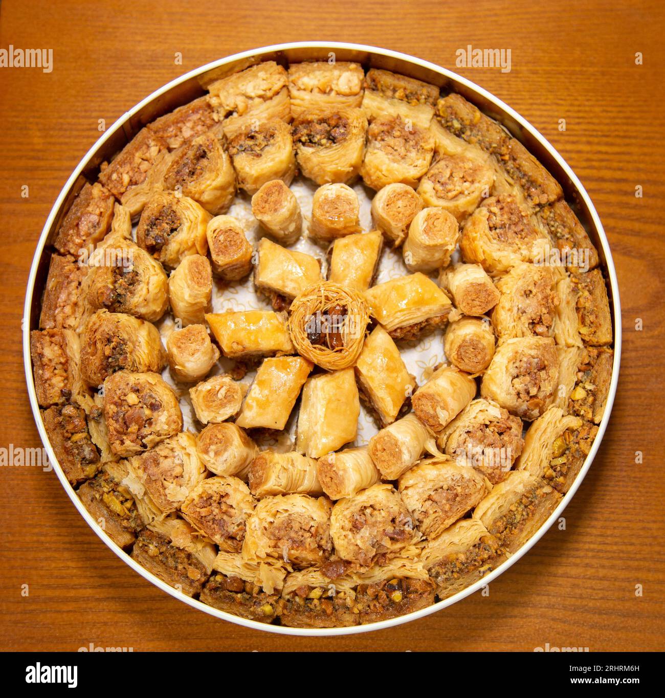 Traditional Syrian Lebanese sweets known as baklava Stock Photo - Alamy