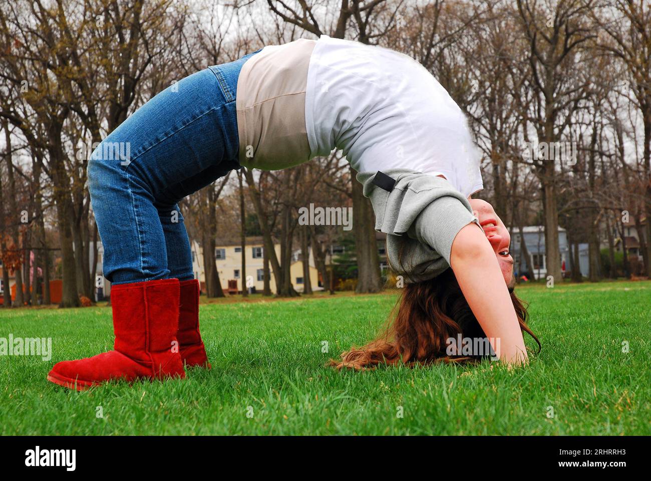 Teenager gymnastic hi-res stock photography and images - Alamy