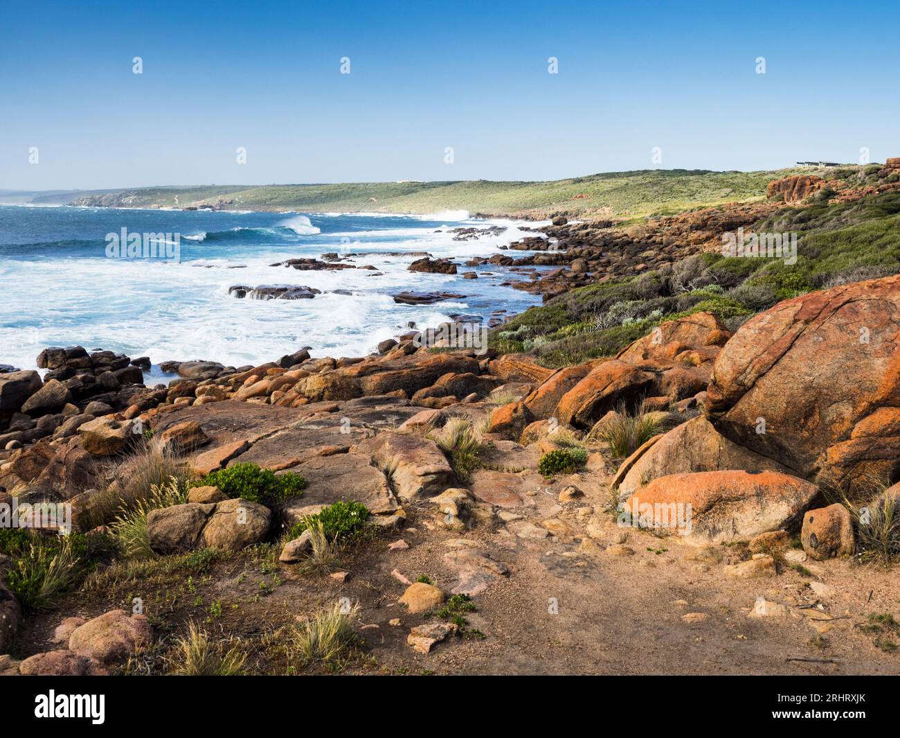 Cape to Cape track next to pounding surf north of Gracetown, Leeuwin ...