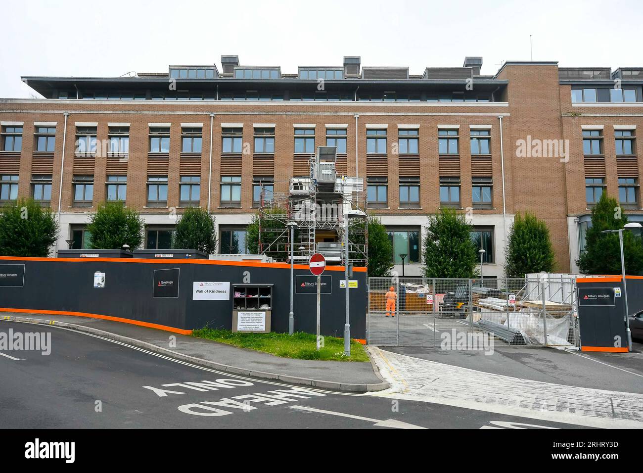 Convert from offices hi-res stock photography and images - Alamy
