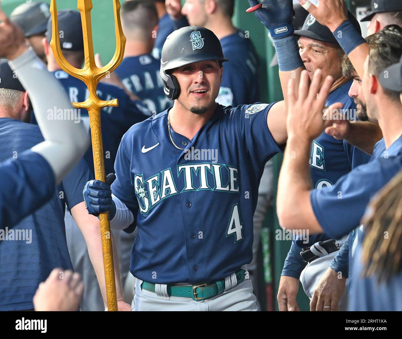 KANSAS CITY, MO - AUGUST 15: Seattle Mariners second baseman Josh Rojas ...