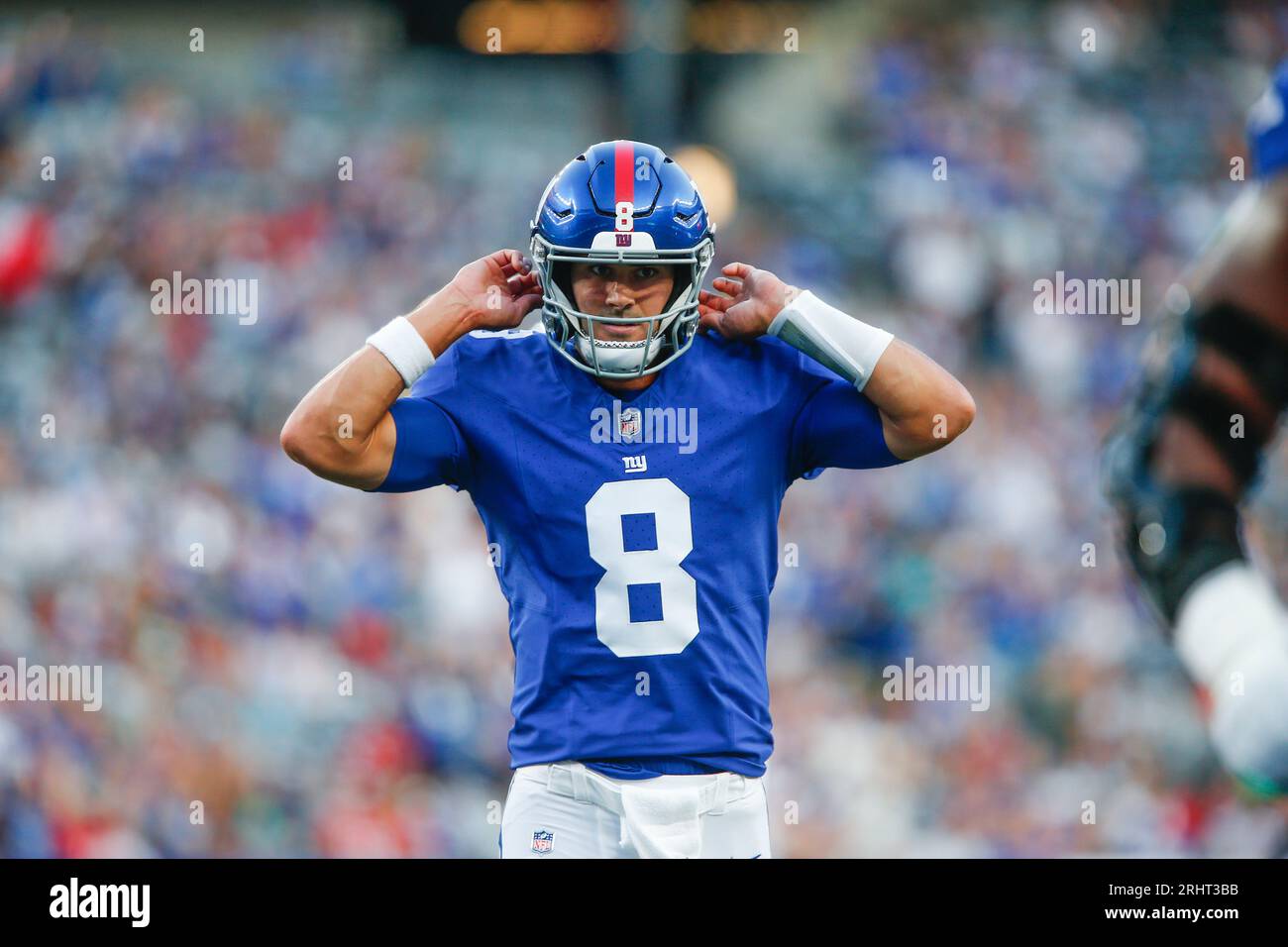 New York Giants quarterback Daniel Jones looks over the field during ...