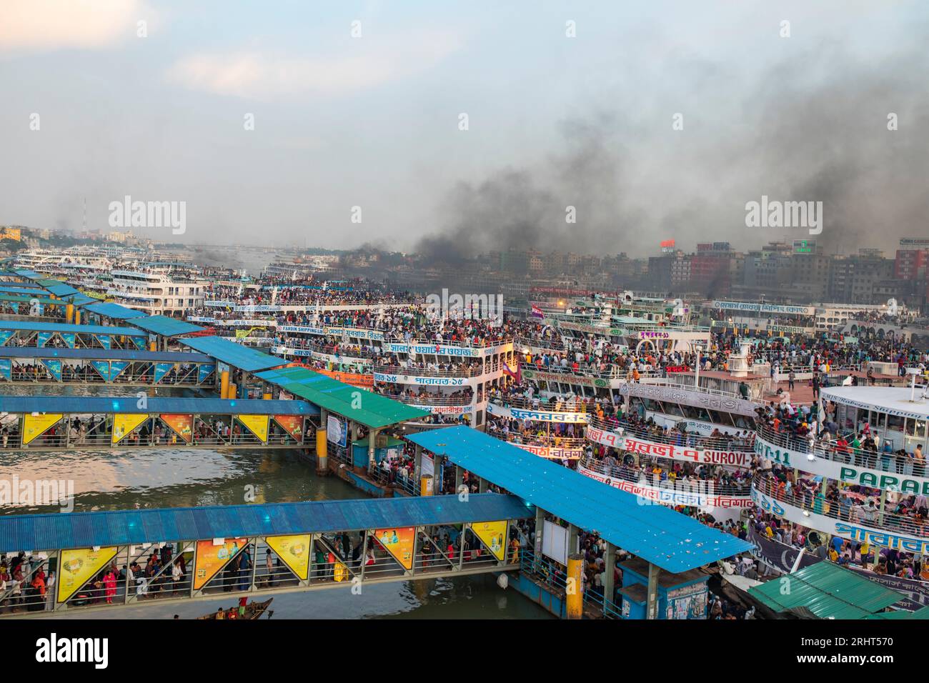 Boat ride on buriganga river hi-res stock photography and images - Alamy
