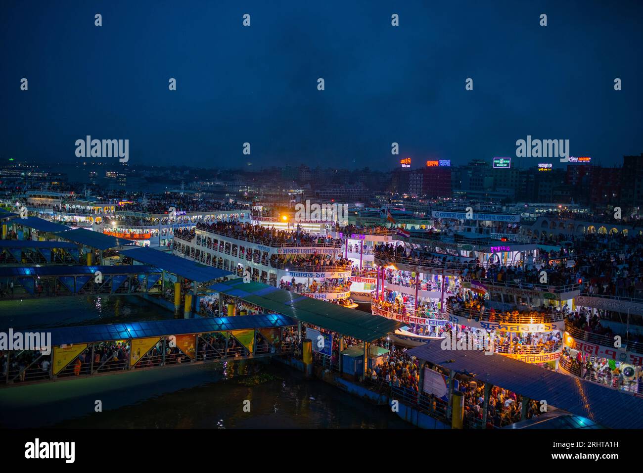 Boat ride on buriganga river hi-res stock photography and images - Alamy