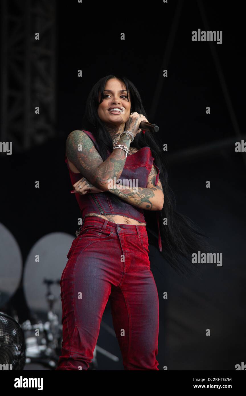 Kehlani live on stage hi-res stock photography and images - Alamy