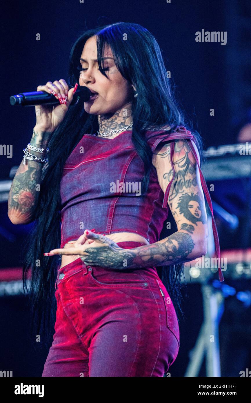 Kehlani live on stage hi-res stock photography and images - Alamy