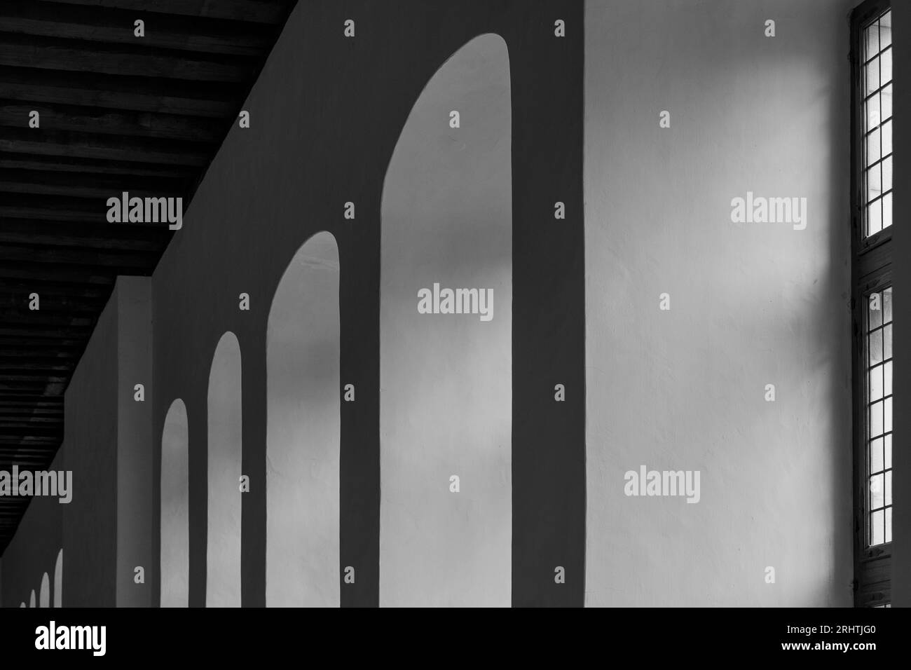 Black and white tone, Interior diminishing perspective, row of vertical ...