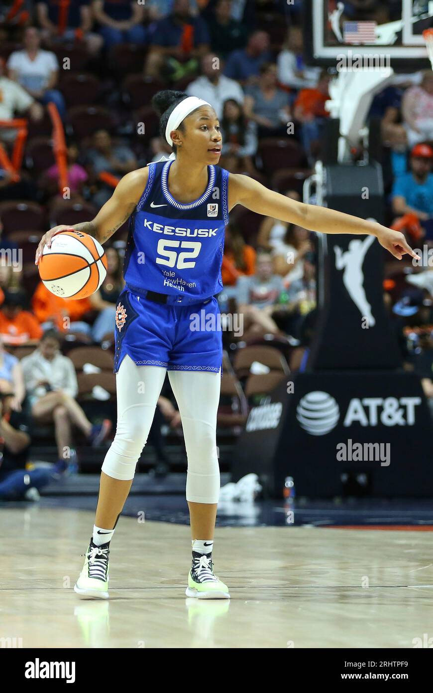 UNCASVILLE, CT - AUGUST 18: Connecticut Sun guard Tyasha Harris (52) in ...
