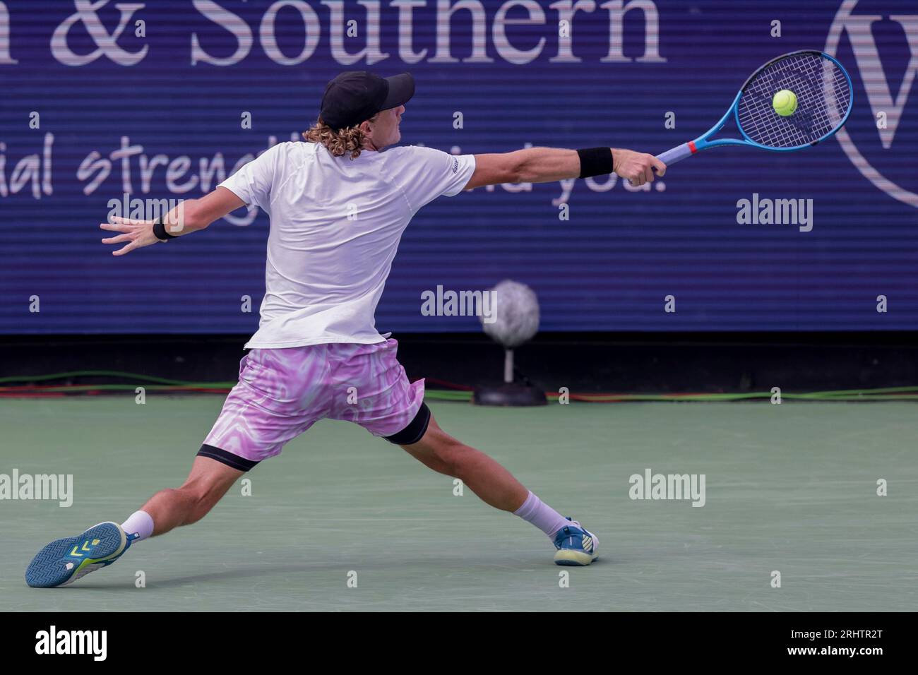August 18, 2023, Mason, Ohio, USA: Max Purcell (AUS) stretches for a ...