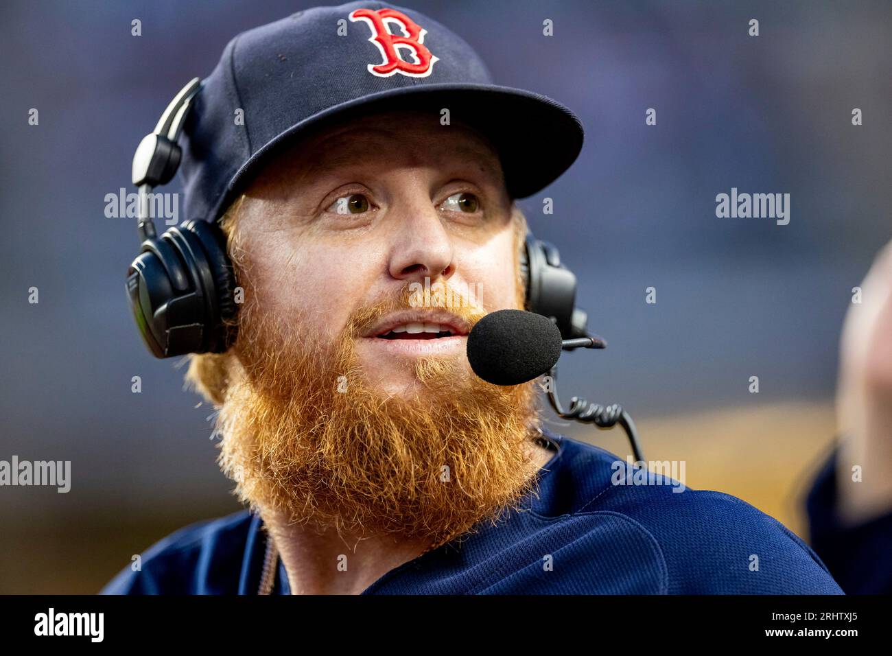 BRONX, NY - AUGUST 18: Boston Red Sox Designated hitter Justin Turner ...