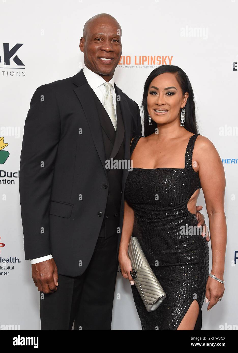 Beverly Hills, USA. 18th Aug, 2023. Byron Scott and Cecilia Gutierrez ...