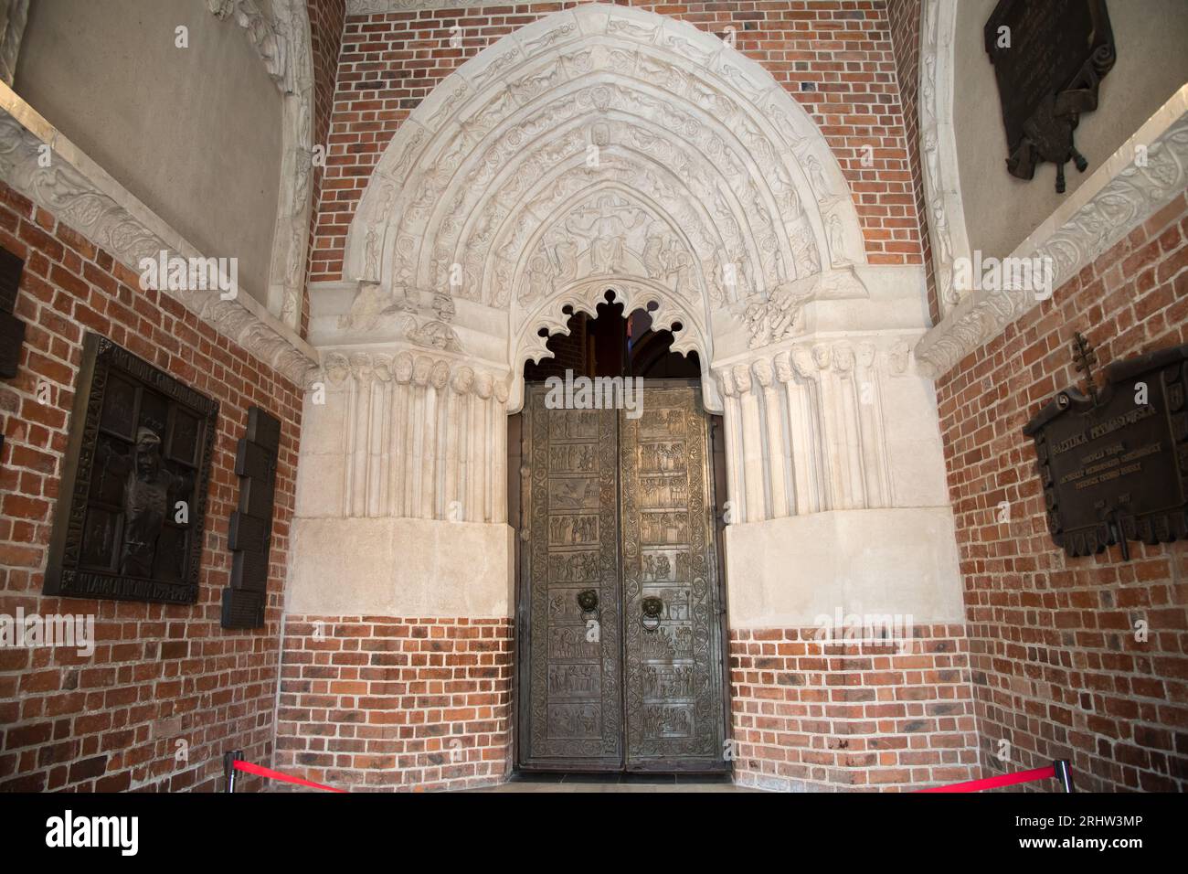 Drzwi gnieznienskie hi-res stock photography and images - Alamy