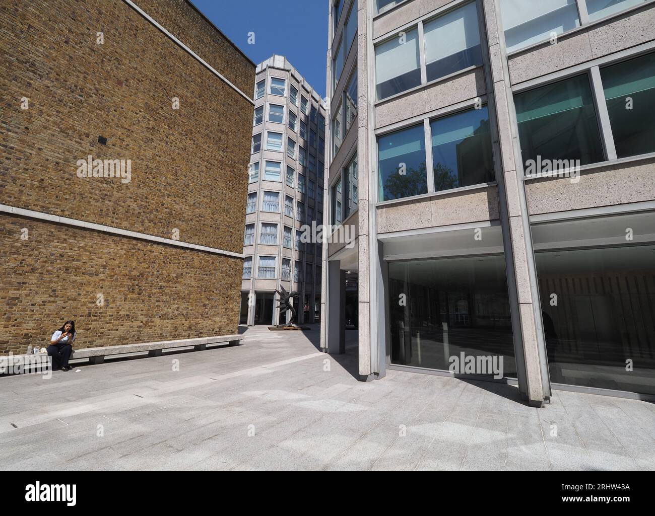 The economist building london hi-res stock photography and images - Alamy