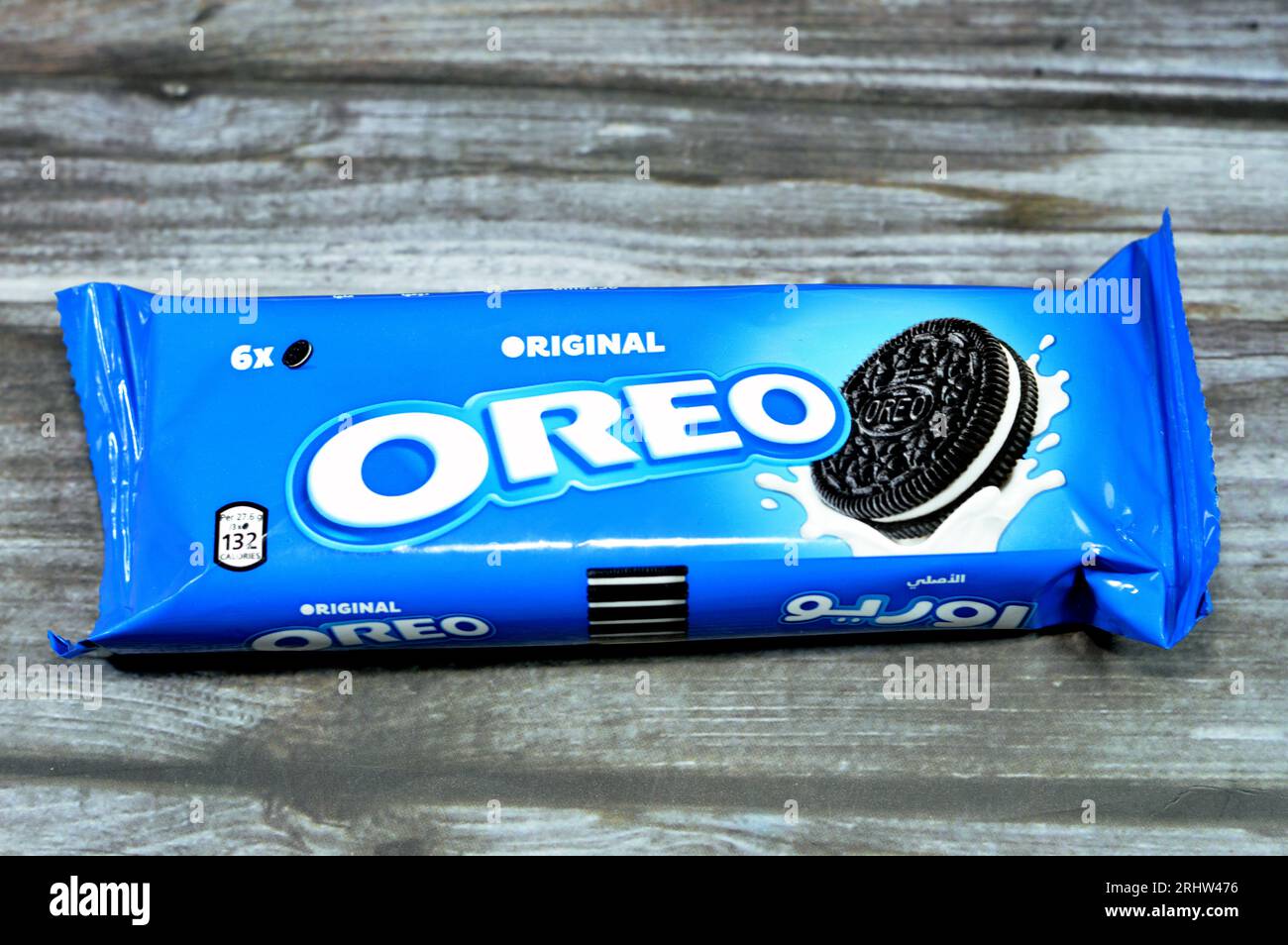 Oreo sandwich chocolate hi-res stock photography and images - Alamy