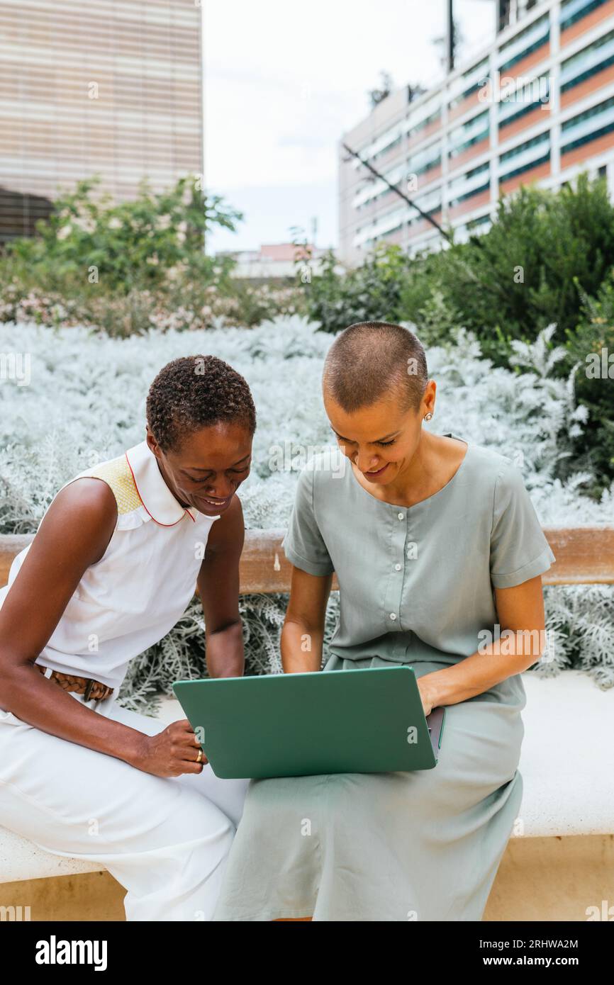 Collaborative team working in hi-res stock photography and images - Alamy