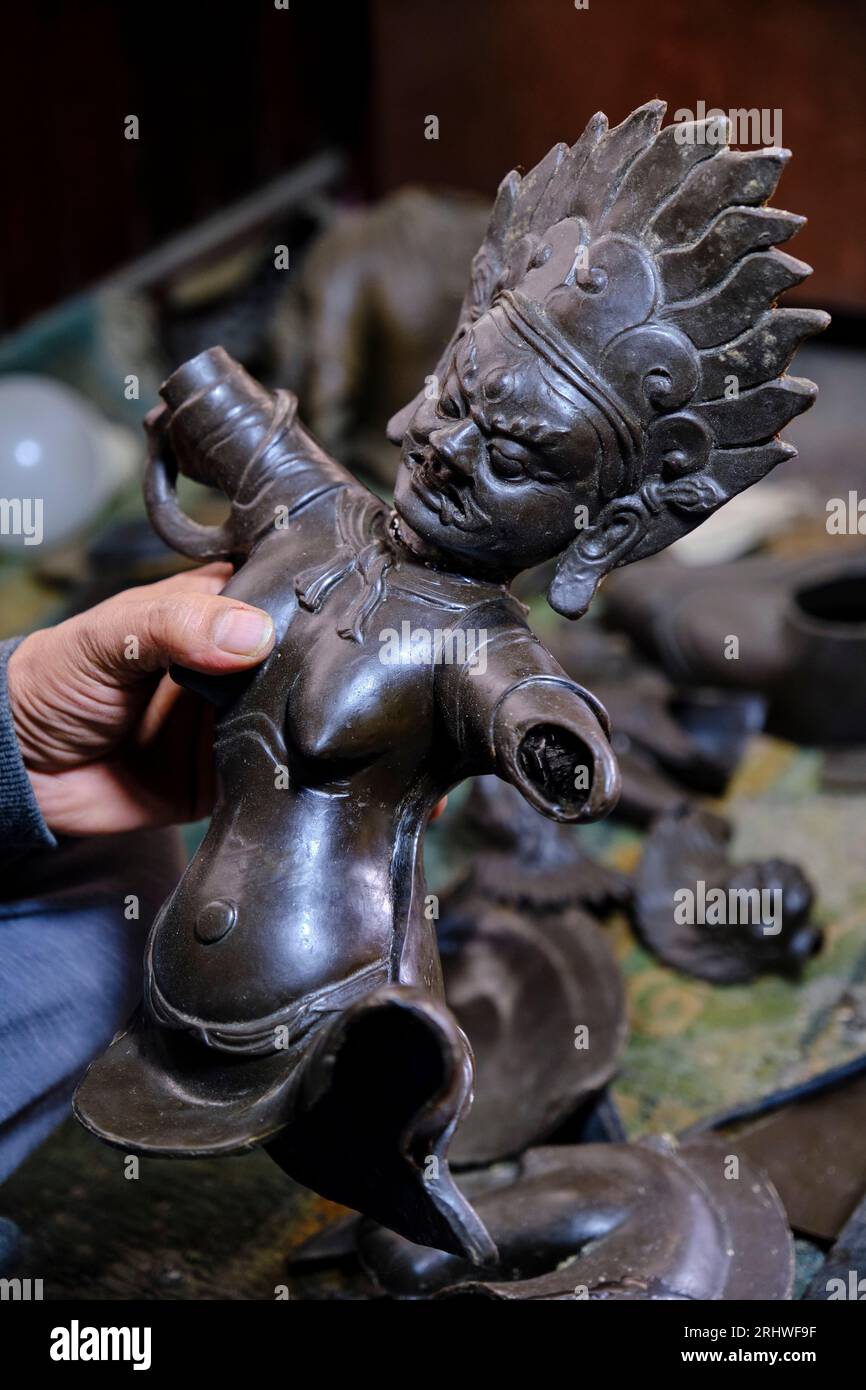 Nepal, Kathmandu valley, Newar city of Patan, bronze artist Stock Photo ...