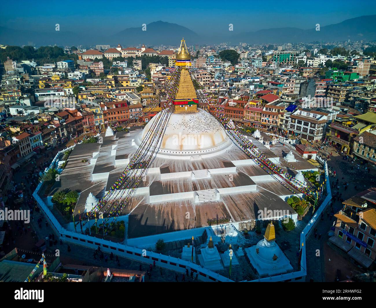 Vue du temple de kathmandu hi-res stock photography and images - Alamy