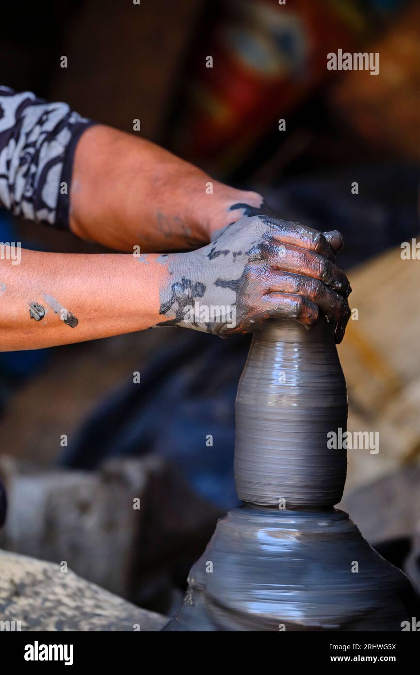 Travel pottery nepal hi-res stock photography and images - Alamy
