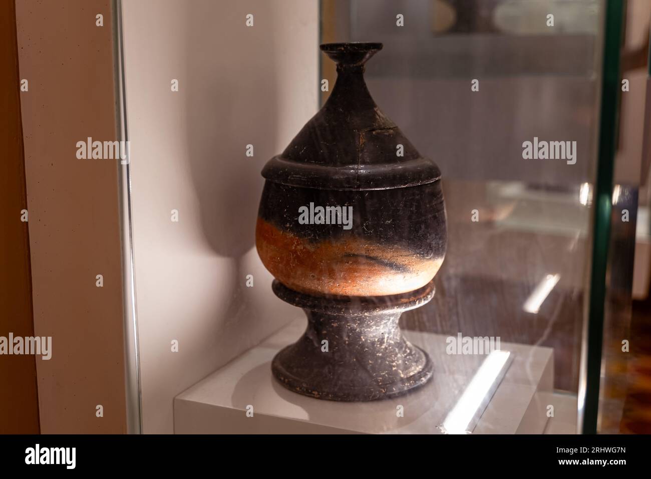 Keeladi hi-res stock photography and images - Alamy