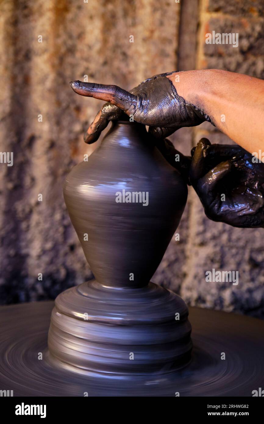 Travel pottery nepal hi-res stock photography and images - Alamy