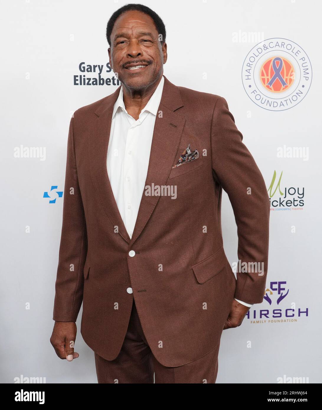 Los Angeles, USA. 18th Aug, 2023. Dave Winfield arrives at the 23rd ...