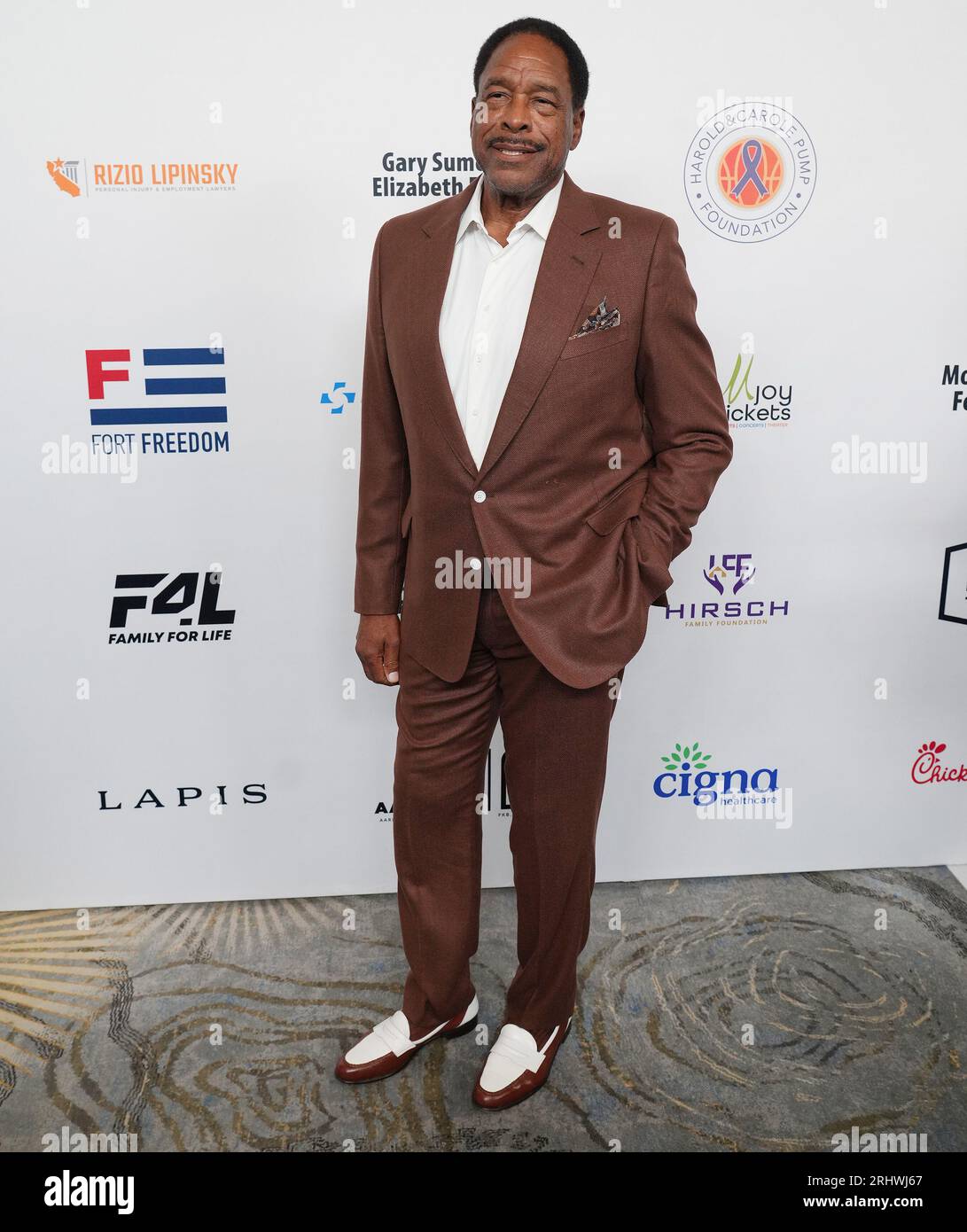 Los Angeles, USA. 18th Aug, 2023. Dave Winfield arrives at the 23rd ...
