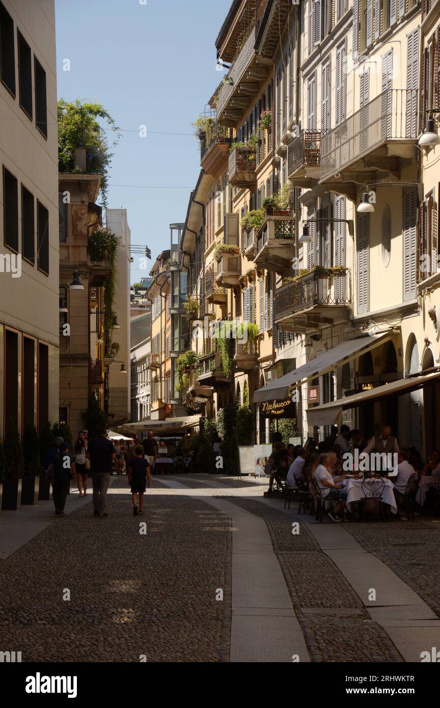 Milano Street Scene Stock Photo - Alamy