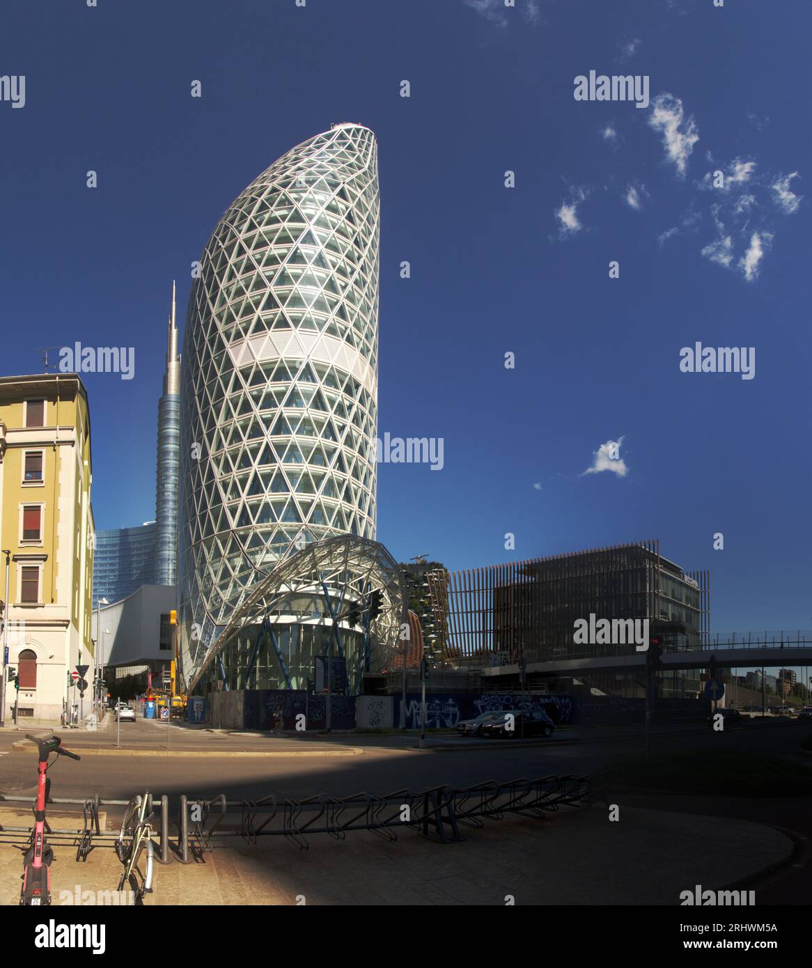 Unipol Tower, Milano Stock Photo - Alamy
