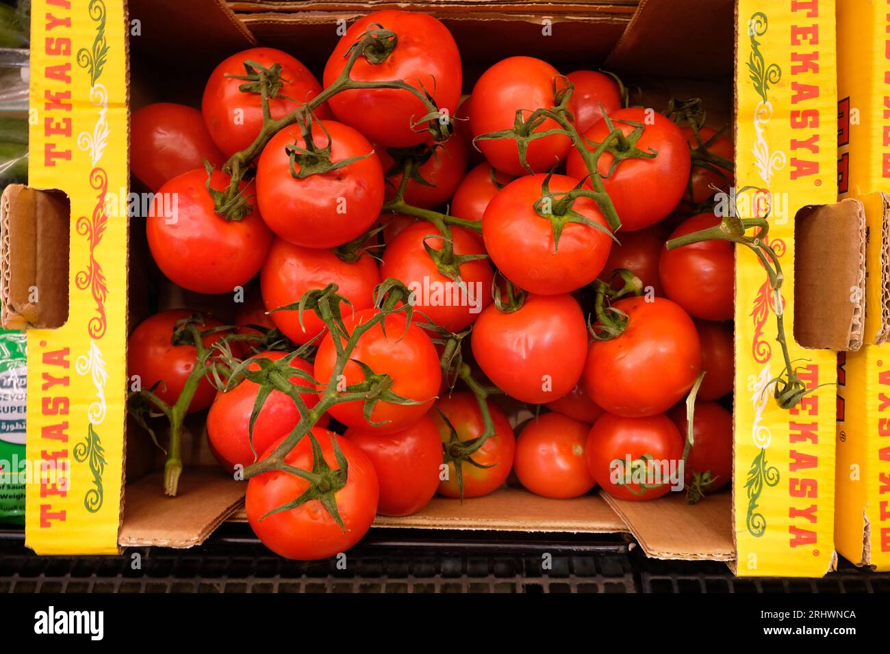 Colourful box packaging hi-res stock photography and images - Alamy