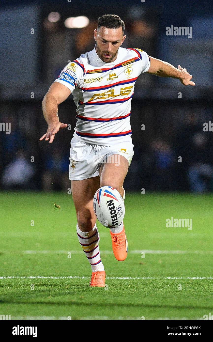 Wakefield, England - 18th August 2023 Wakefield Trinity's Luke Gale in ...
