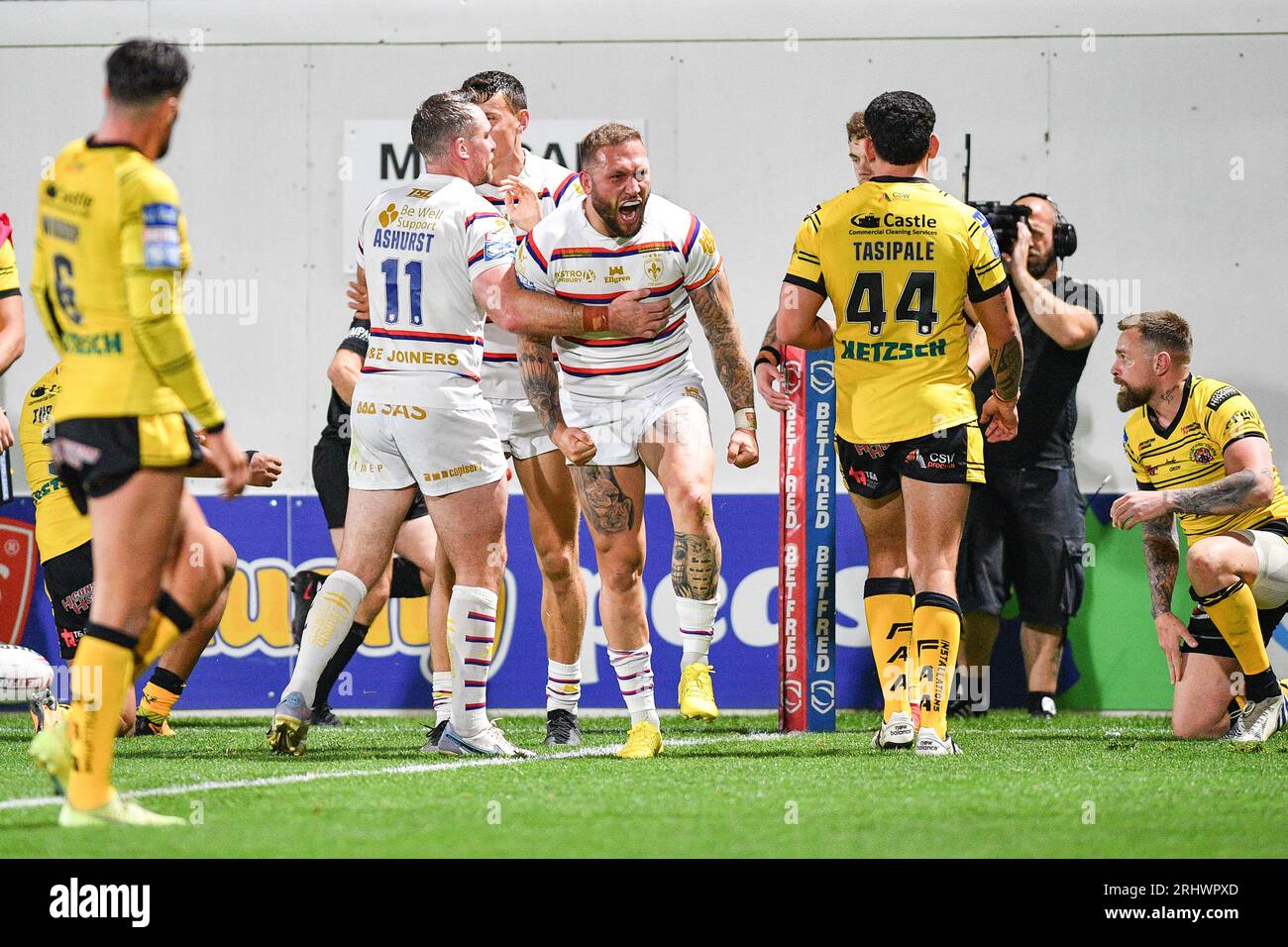 Wakefield, England - 18th August 2023 Wakefield Trinity's Josh Griffin ...