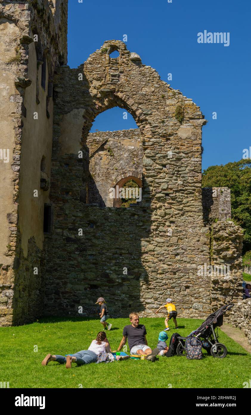 Pembrokshire cathedral hi-res stock photography and images - Alamy