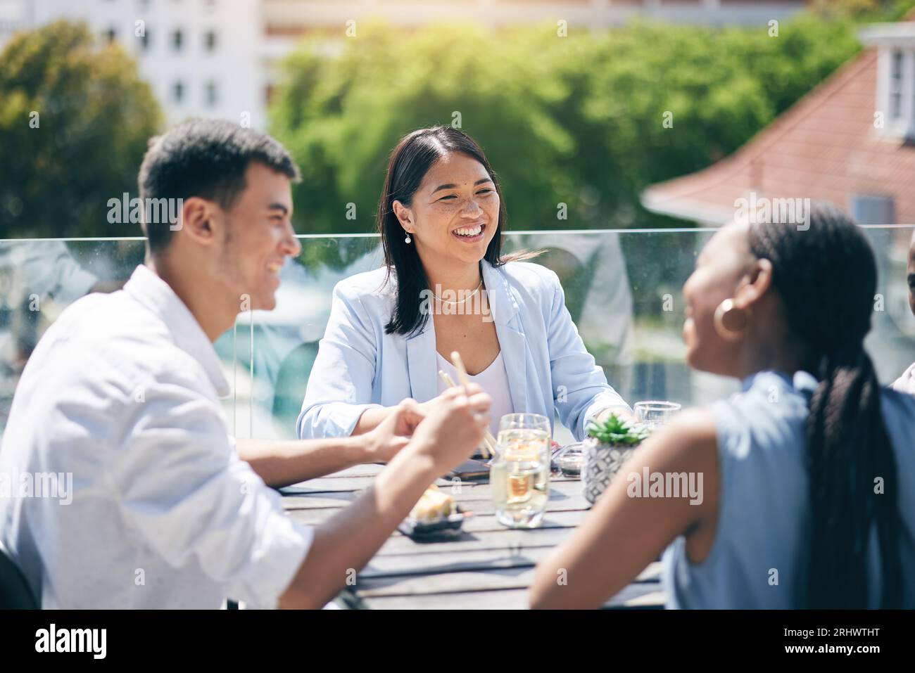 Rooftop brunch hi-res stock photography and images - Alamy