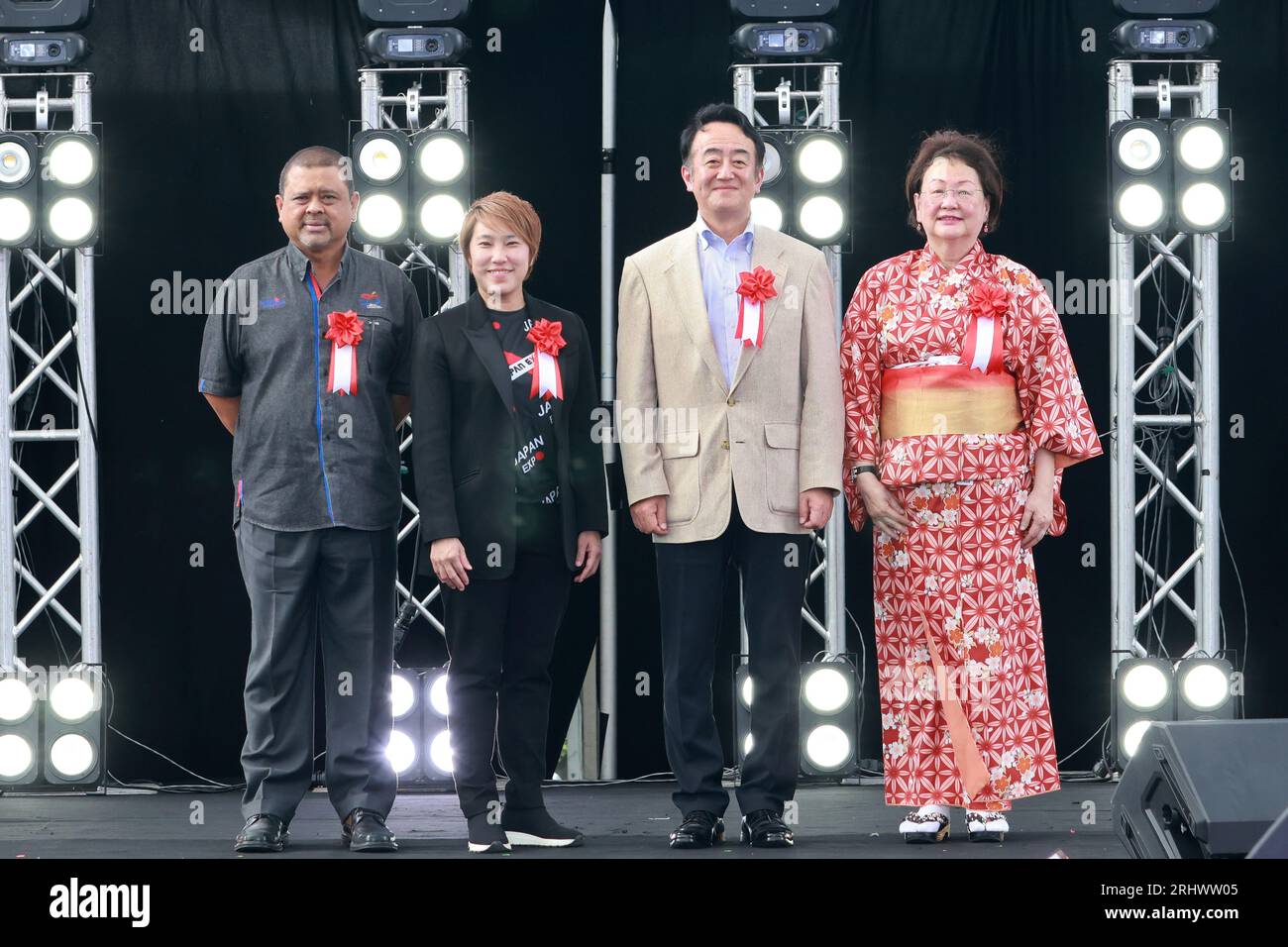 From Left Director General Dato Dr Ammar ( Minister from Tourism Malaysia) Ms Yupharet ...