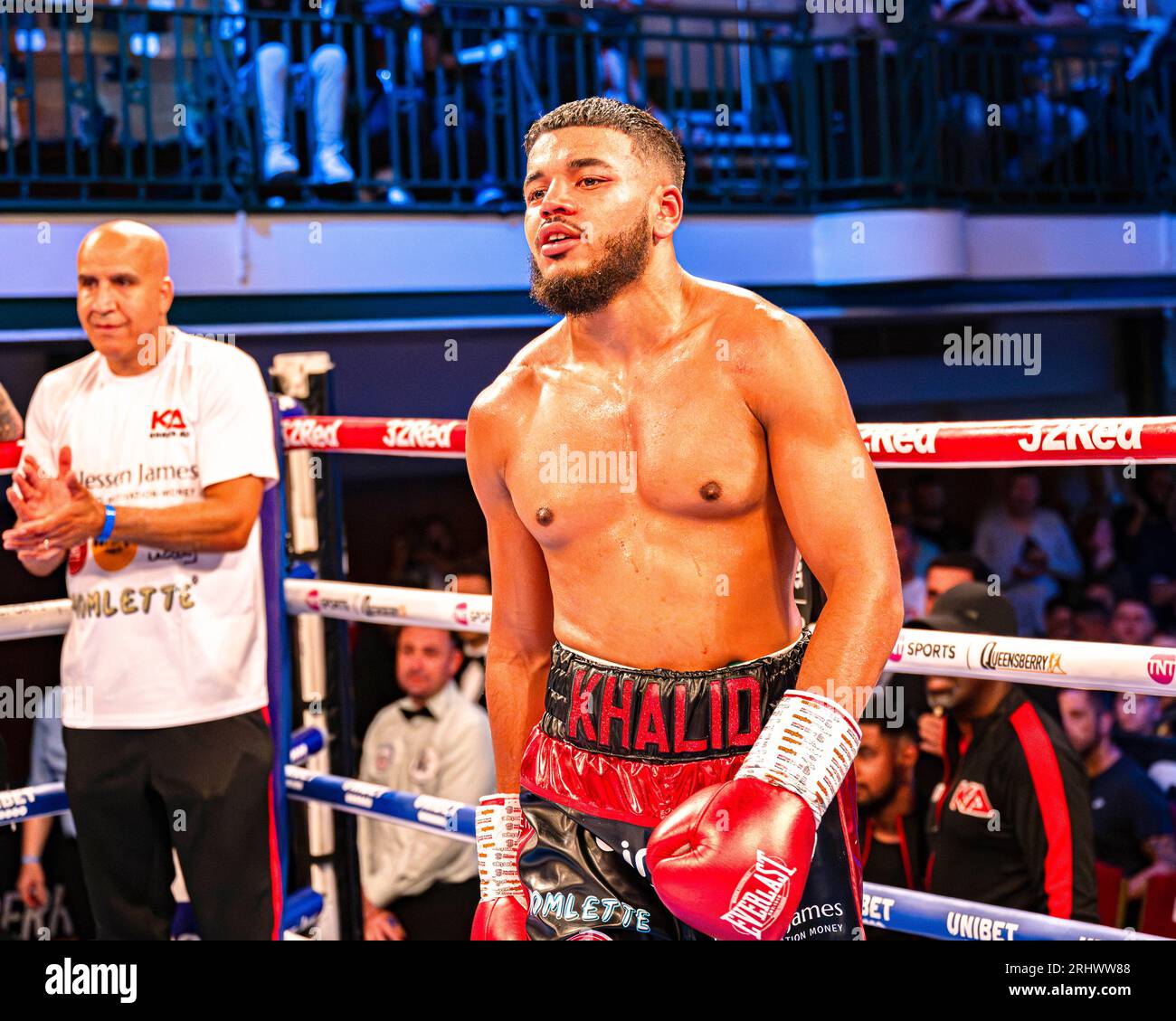 Light welterweight hi-res stock photography and images - Alamy