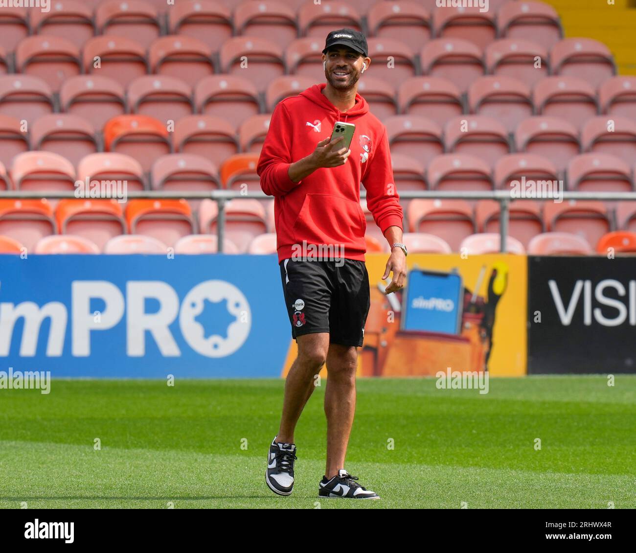 Jordan Graham #24 of Leyton Orient inspects the pitch before the Sky ...