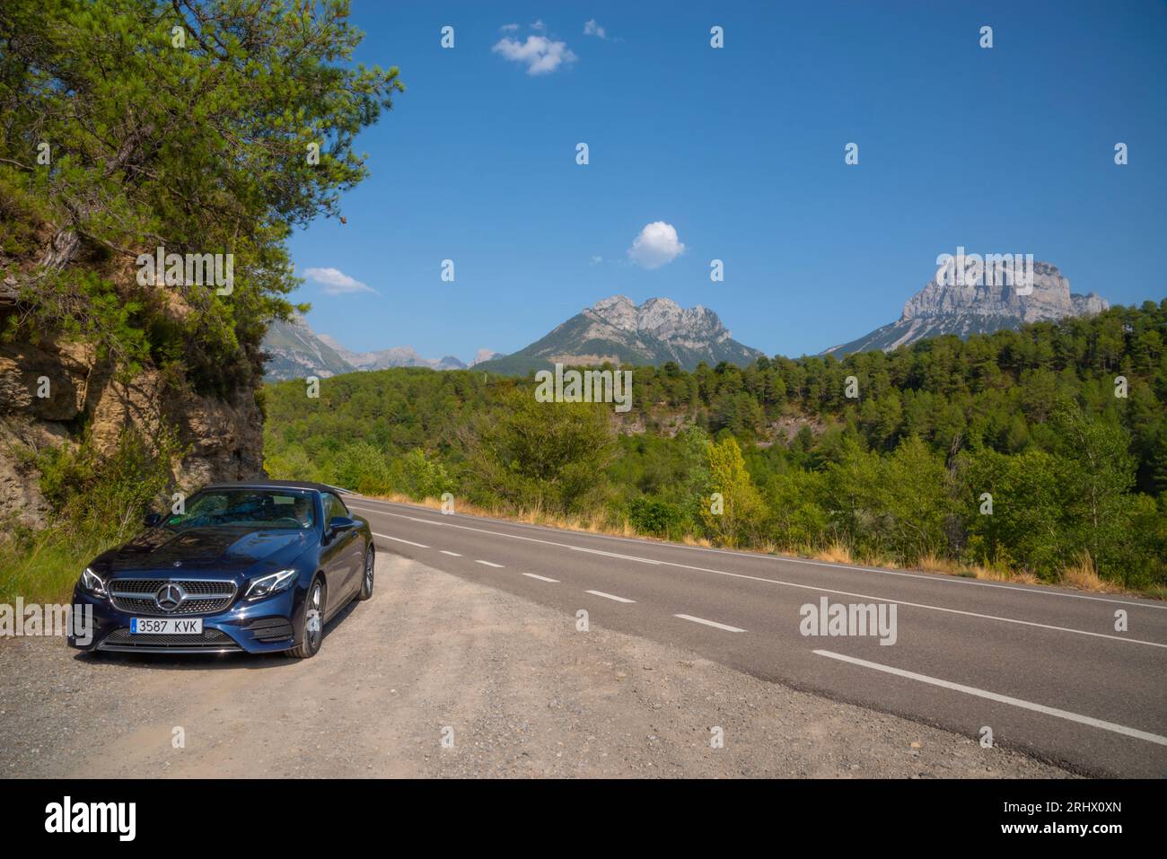 Mercedes profile hi-res stock photography and images - Alamy
